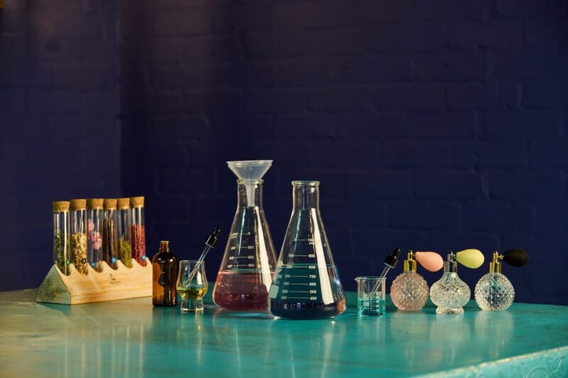 London: Make Your Own Gin Workshop with Take-home Bottle - Who Is This Experience Best For?