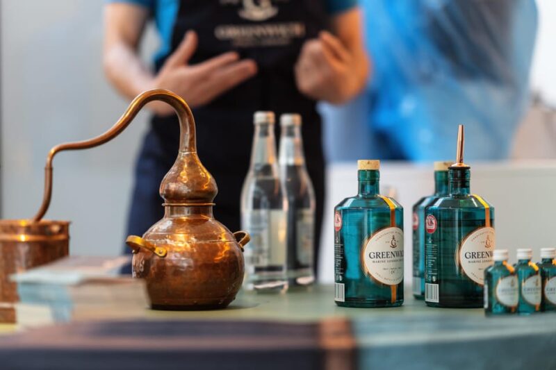 London: Make Your Own Gin Workshop with Take-home Bottle - The Sum Up