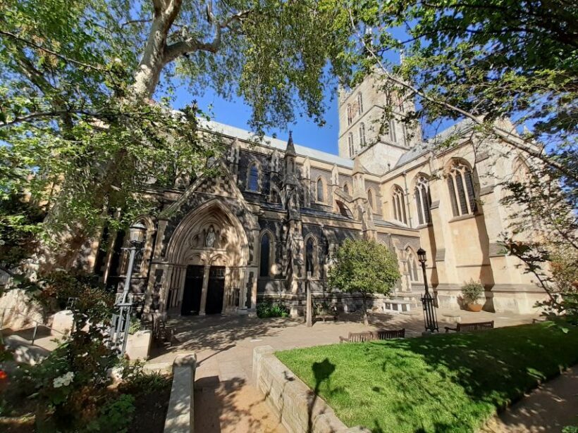London: Medieval History Walking Tour from The Tower - FAQ