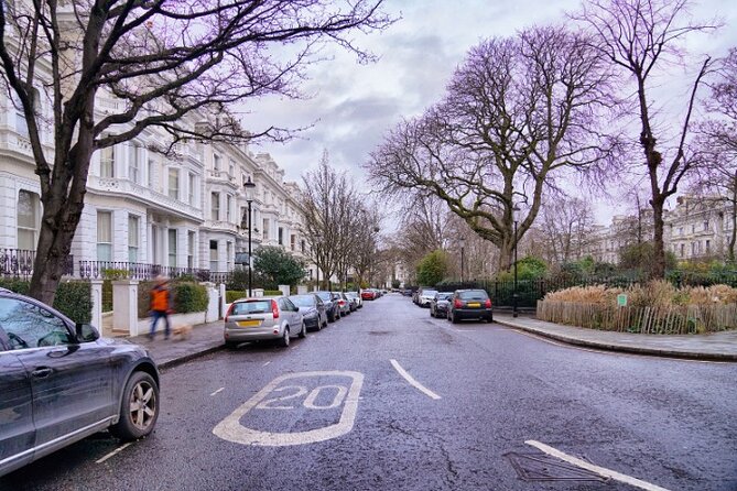 London: Notting Hill Self-Guided Walking Tour With an APP - Filming Locations