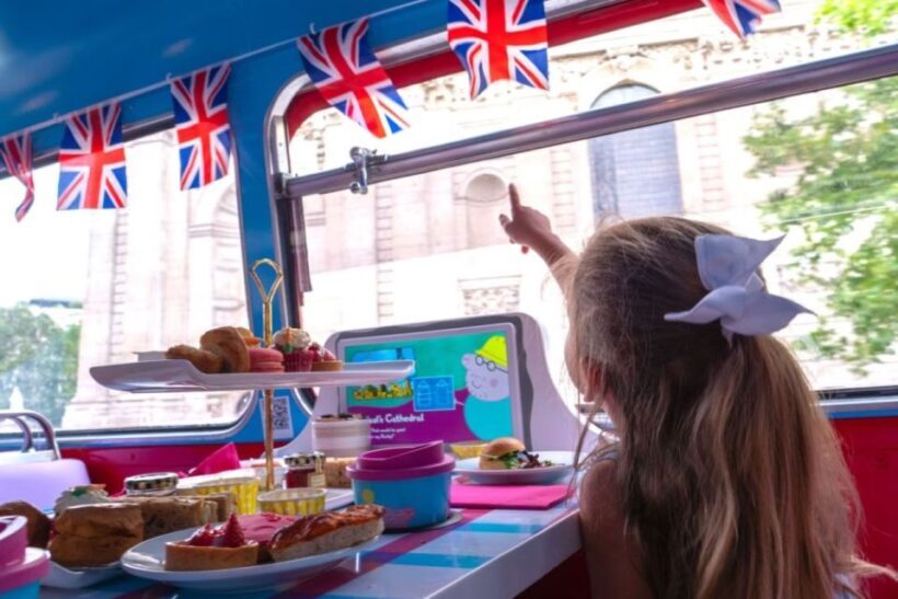 London: Peppa Pig Afternoon Tea Bus Tour with Audio Guide - FAQ
