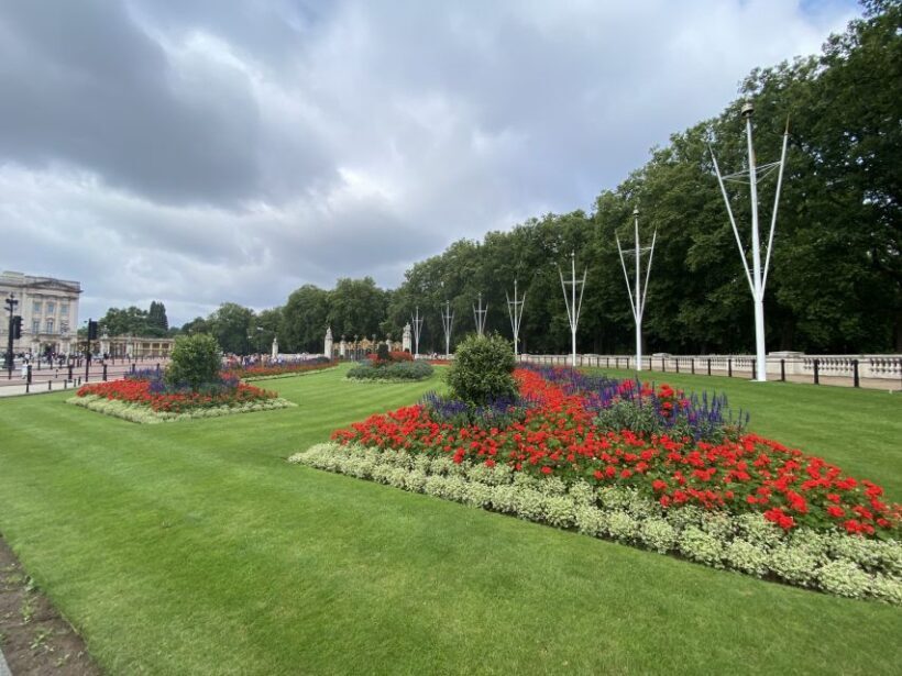 London: Private 6 Hour Walking and Driving London Tour - FAQs