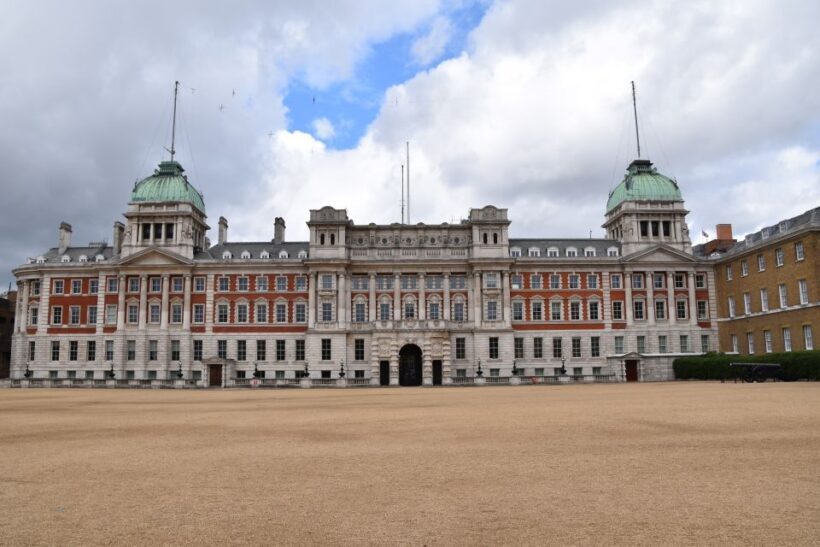 London: Private Churchill Walking Tour - An In-Depth Look at the Churchill Walking Tour