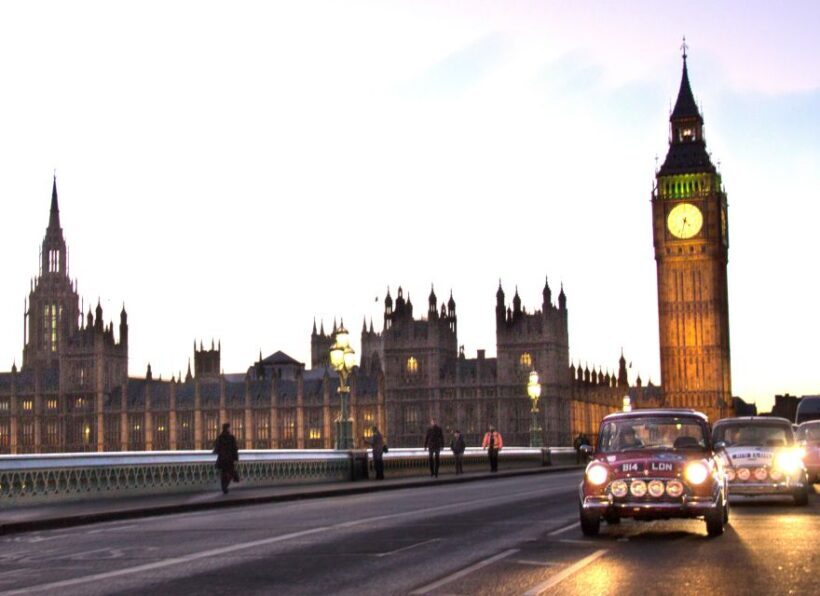 London: Private Panoramic 2-Hour Tour in a Classic Car - Why This Tour Might Be Worth It