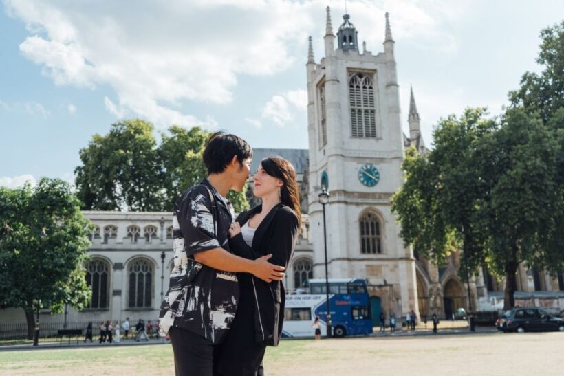 London: Private Photo Session in Westminster - A Detailed Look at What to Expect