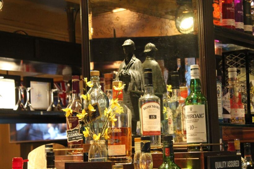 London: Private Pub Tour - The Heart of the Tour: What to Expect