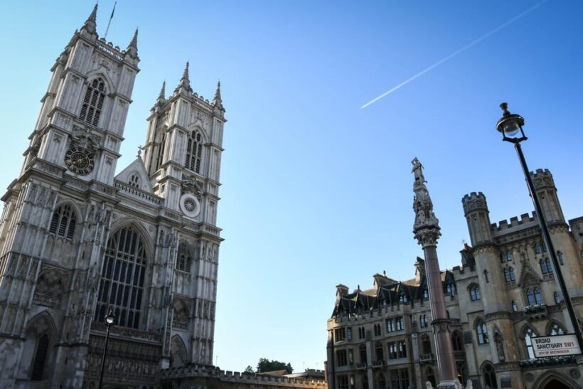 London: Private Taxi 50+ Sights Tour & Tower of London - Authenticity & Local Insights