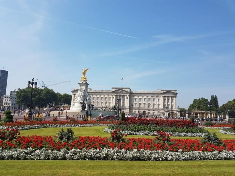 London: Private Taxi 50+ Sights Tour & Tower of London - Who Should Consider This Tour?