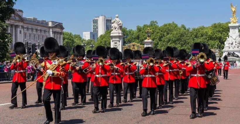 London: Private tour From Big Ben to Buckingham - Key Points