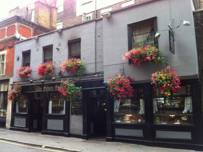 London: Private Tour Of Historic Pubs With A Friendly Guide - Who Will Love This Tour?