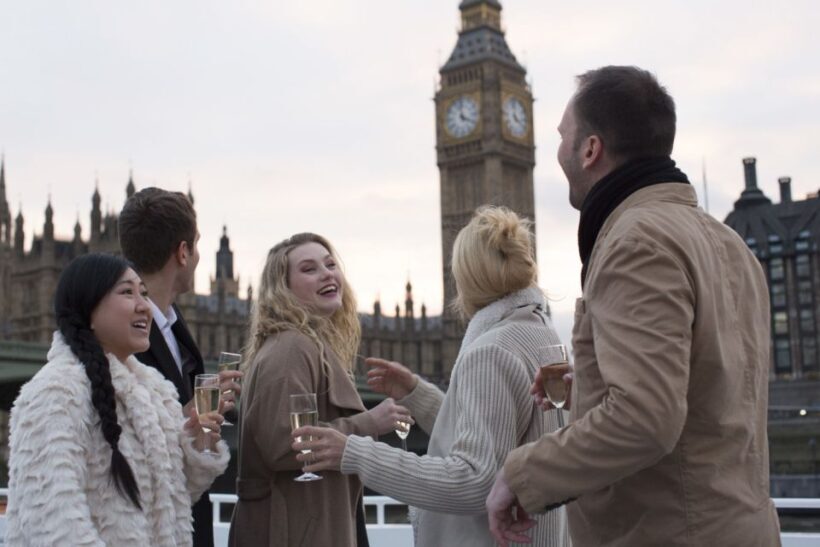 London: River Thames Evening Cruise with Bubbly and Canapés - Duration and Pacing