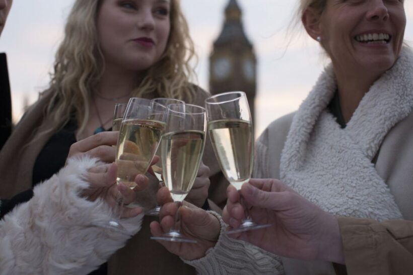 London: River Thames Evening Cruise with Bubbly and Canapés - Who Will Love It?