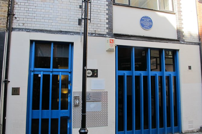 London Rock Music Heritage Soho and North London Tour - Amy Winehouse and Iconic North London