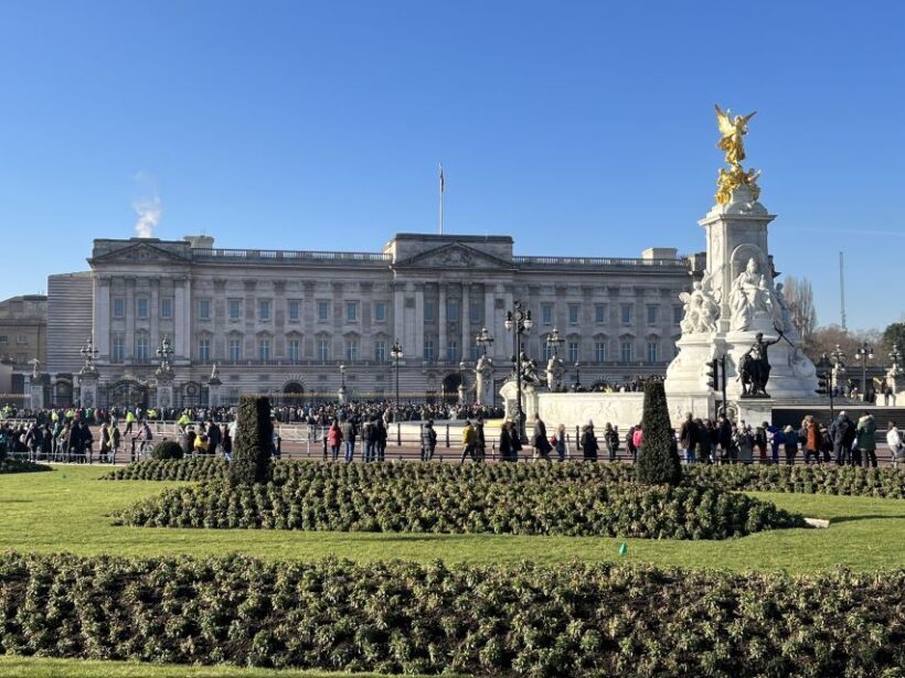 London: Royal Family and Changing of the Guards Walking Tour - The Value of the Tour