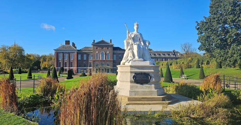 London: Royal Kensington Walking Tour - A Walk Through Royal Kensington and South Kensington