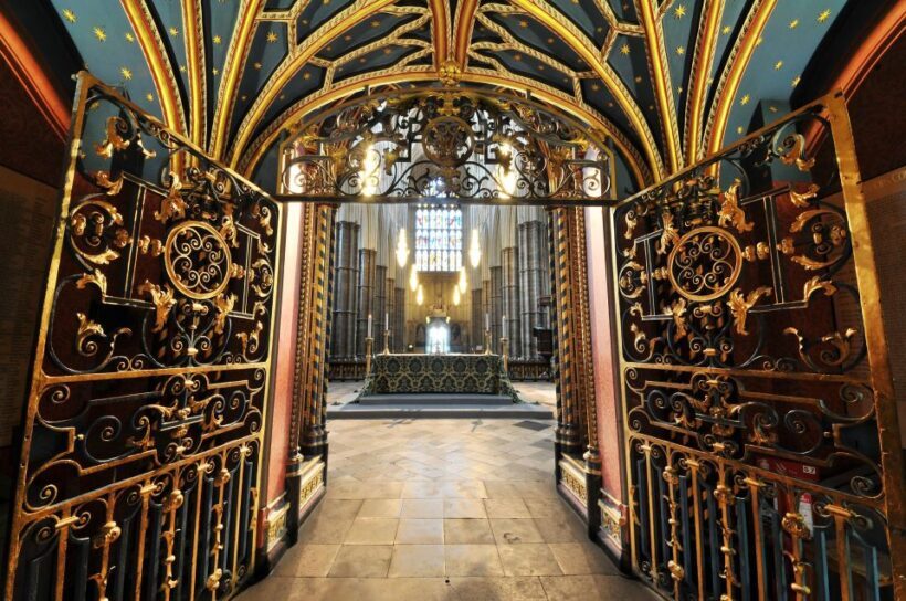 London: Royal Tour with Westminster Abbey & Afternoon Tea - The Sum Up