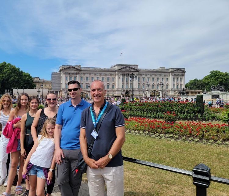 London: Royal Walking Tour and Buckingham Palace Audio Tour - Who Should Consider This Tour