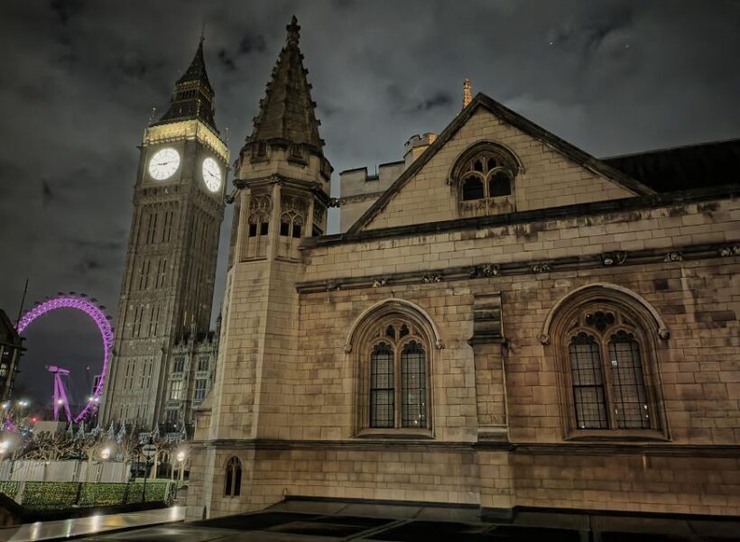 London : Royal Westminster By Night Walking Tour - FAQs