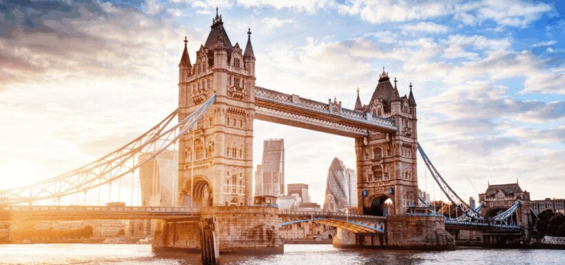 London: Self-Guided History City Tour with an App - Authentic Experiences & Comments from Travelers