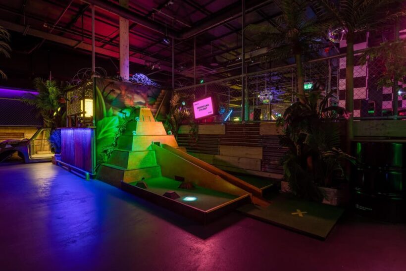 London: Shoreditch Junkyard Golf Tickets for 9 or 18 Holes - Key Points