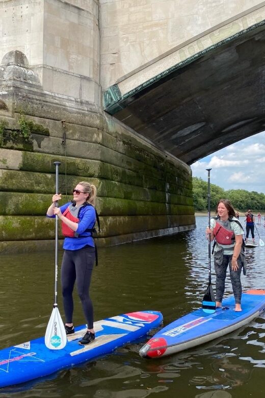 London: Stand Up Paddleboarding on the Tidal Thames - Exploring the Experience: A Deep Dive
