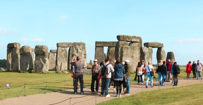 London: Stonehenge, Windsor, and Bath Day Trip by Bus - Practical Tips for Your Trip
