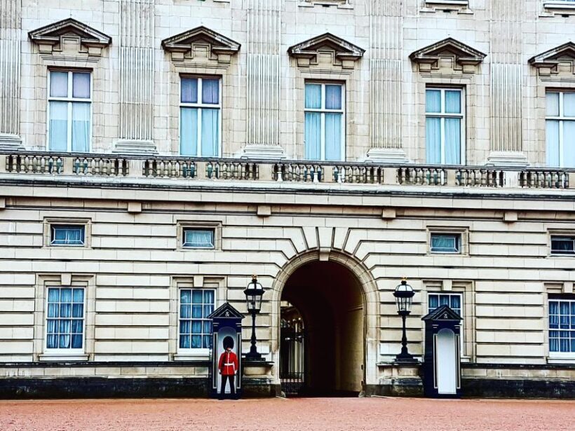 London: The Crown British Royalty Walking Tour - Exploring London’s Royal Heritage: The Crown British Royalty Walking Tour