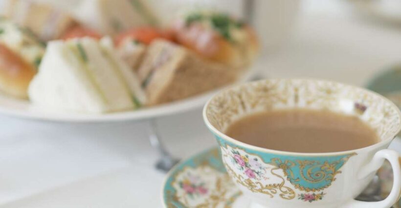London: Three Palaces Walk & Tea at Kensington Palace - Who Should Consider This Tour?