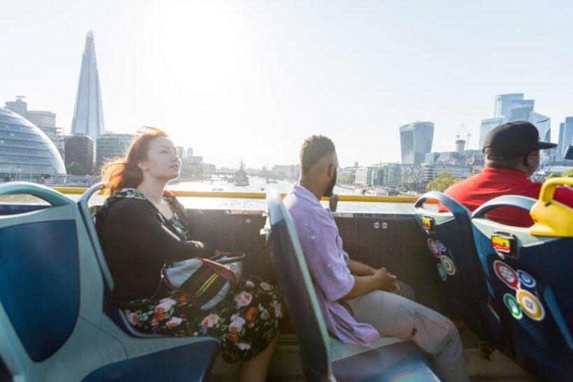 London: Tootbus London by Night Bus Tour - Audio Guides & Onboard Tech