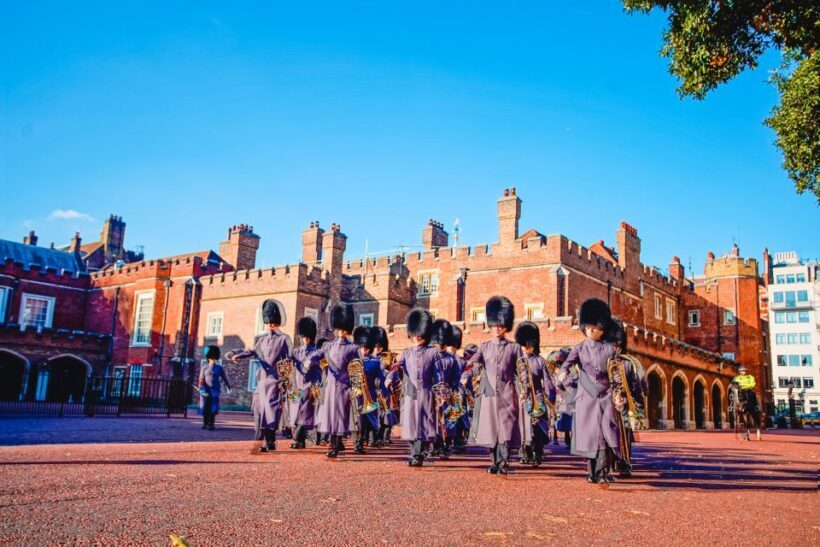London: Top 30 Sights Tour and Sherlock Holmes Museum - The Value of This Tour