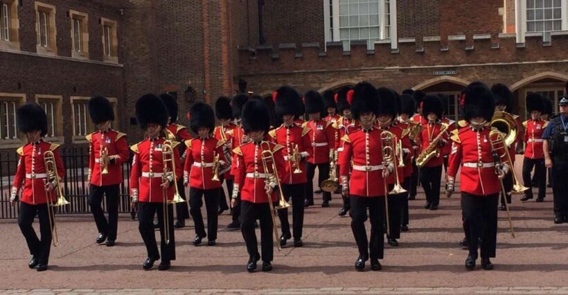 London: Top 30 Sights Walking Tour and The Shard Entry - An Inside Look at the Tour