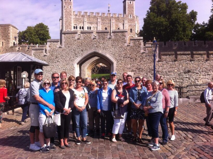 London: Tower of London and Crown Jewels Easy Access Tour - The Tour Experience: A Step-by-Step Breakdown