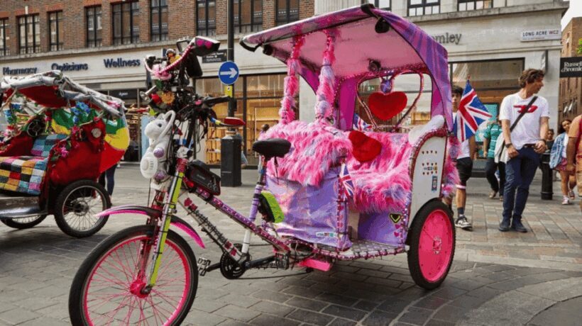 London: Tower of London Guided Tour and Nearby Rickshaw Ride - A Closer Look at the Experience