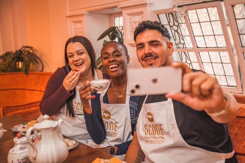 London: Traditional English Scone Making and Tea Workshop - FAQ