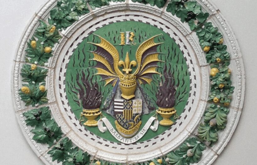 London: Victoria and Albert Private Tour with Expert Guide - Frequently Asked Questions