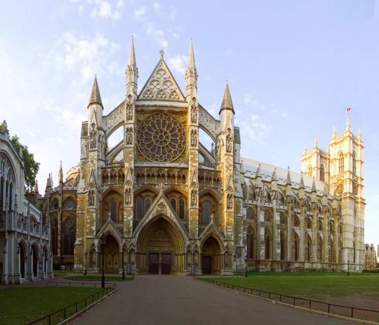 London: Westminster Abbey & Churchill War Rooms Walking Tour - Practical Details and What to Expect