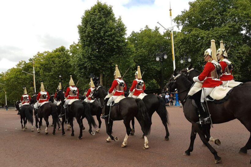London: Westminster Tour, River Cruise, and Tower of London - Key Points