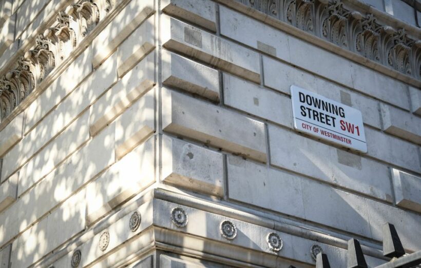 London: Westminster Walking Tour & St Paul's Cathedral Entry - Key Points