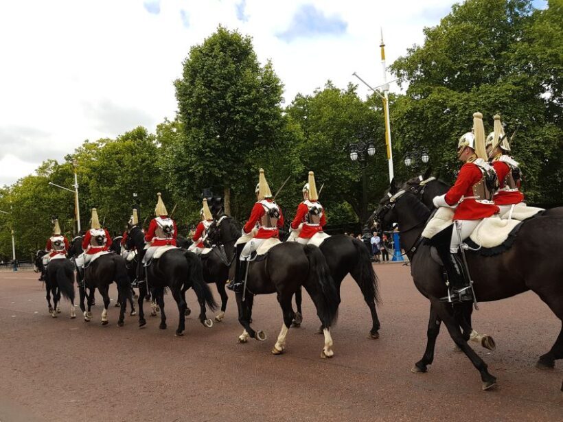 London: Westminster Walking Tour & St Paul's Cathedral Entry - Practical Details and Tips
