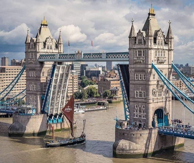 London: Westminster Walking Tour & Visit Tower Bridge - The Sum Up