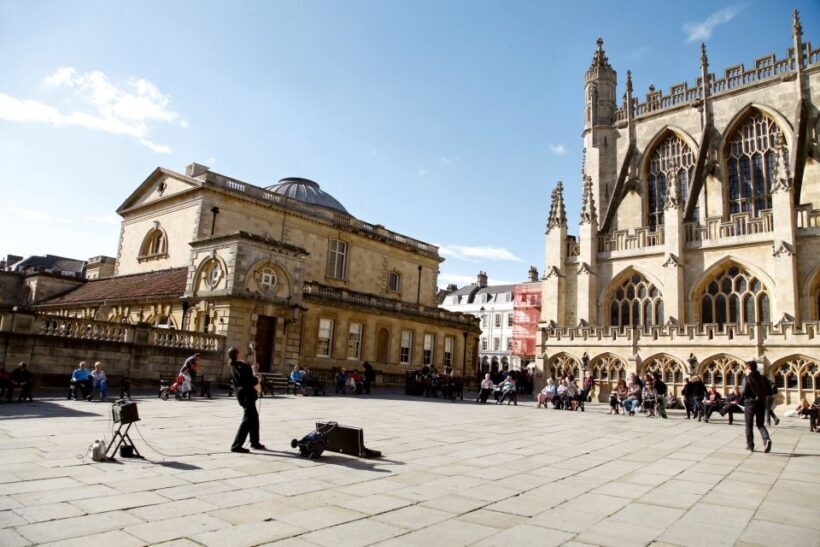 London: Windsor Castle, Stonehenge, and Bath Day Trip - FAQ