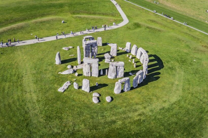 London: Windsor, Stonehenge, Bath, and Roman Baths Day Trip - FAQ