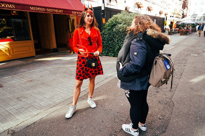 London's Femme Fatales : the power of sex and beauty - Practical Details and Considerations