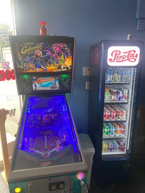 Long Beach: Pinball Arcade 40 Pinball Machines on Freeplay - Introduction