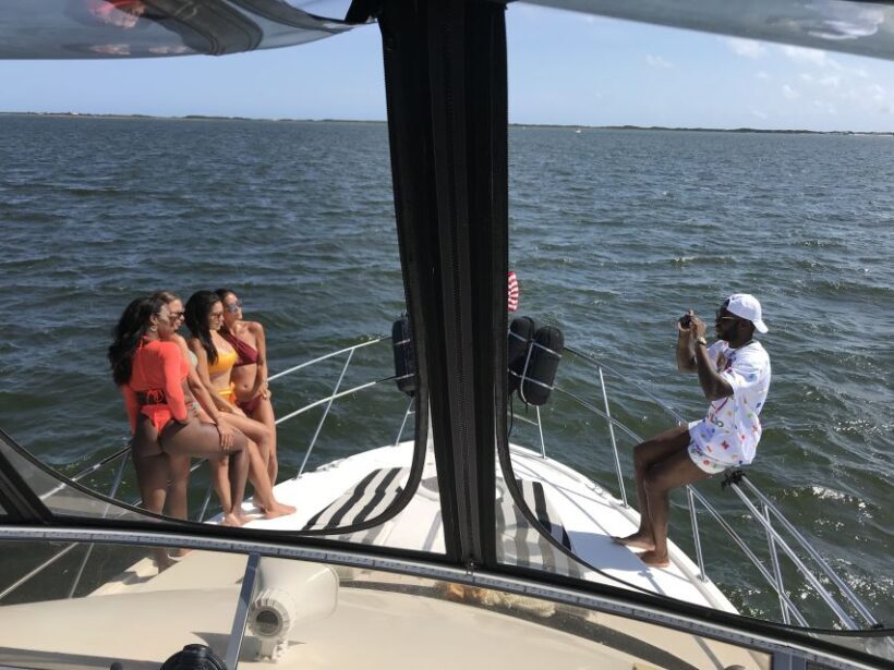 Long Island: Yacht Charters, Location: Port Jefferson Harbor - The Experience & Who It’s For