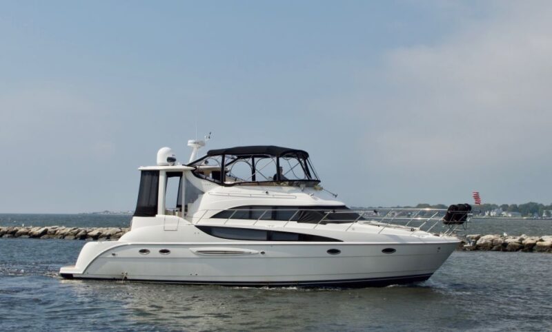 Long Island: Yacht Charters, Location: Port Jefferson Harbor - Key Points