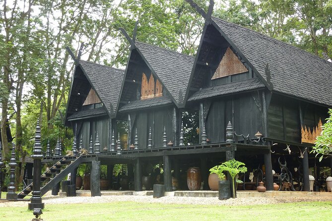 Long Neck Village, White & Blue Temple, Black House Day Tour From Chiang Mai - FAQs