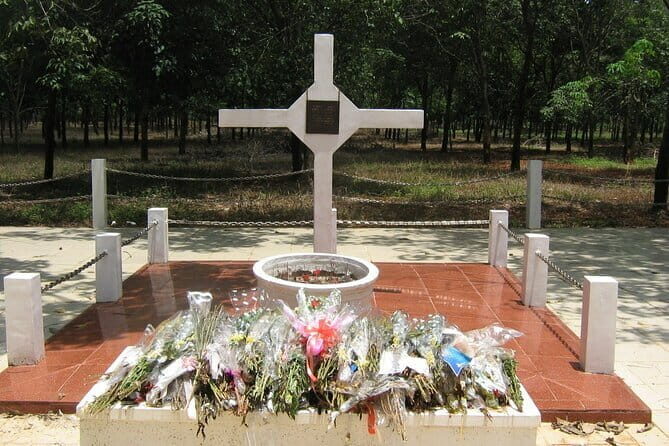 Long Tan Battlefield and Vung Tau Beach full day tour from Ho Chi Minh City - Who Should Consider This Tour?