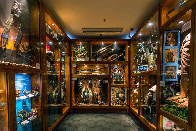 Lord of the Rings 1/2 day Tour to rule them all incl. Weta Tour - FAQs