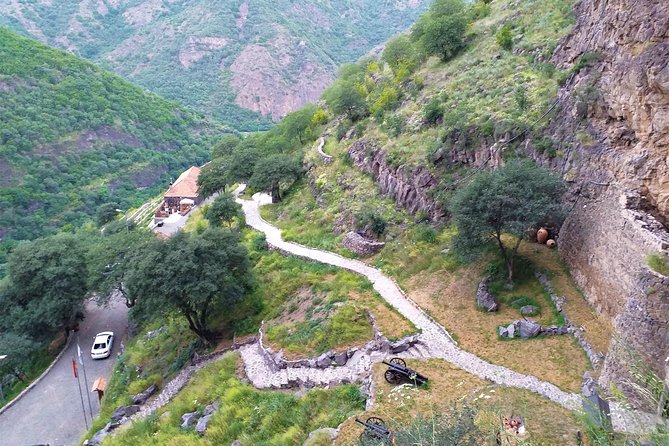 Lori Canyon Vacations - FAQs